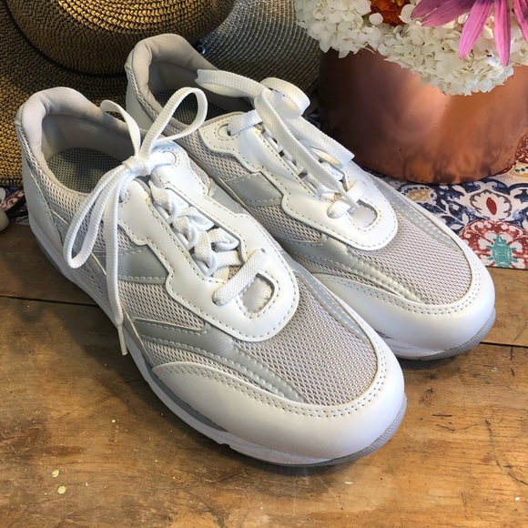 SAS | Shoes | New Sas Tour Mesh Tennis Shoe 8n White | Poshmark